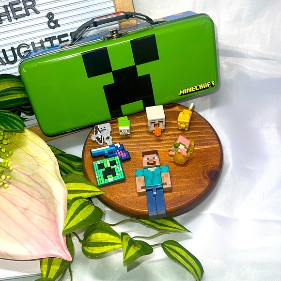 Minecraft | Toys | Minecraft Bundle Goodies Green Tin Tool Box 3 Crocs ...